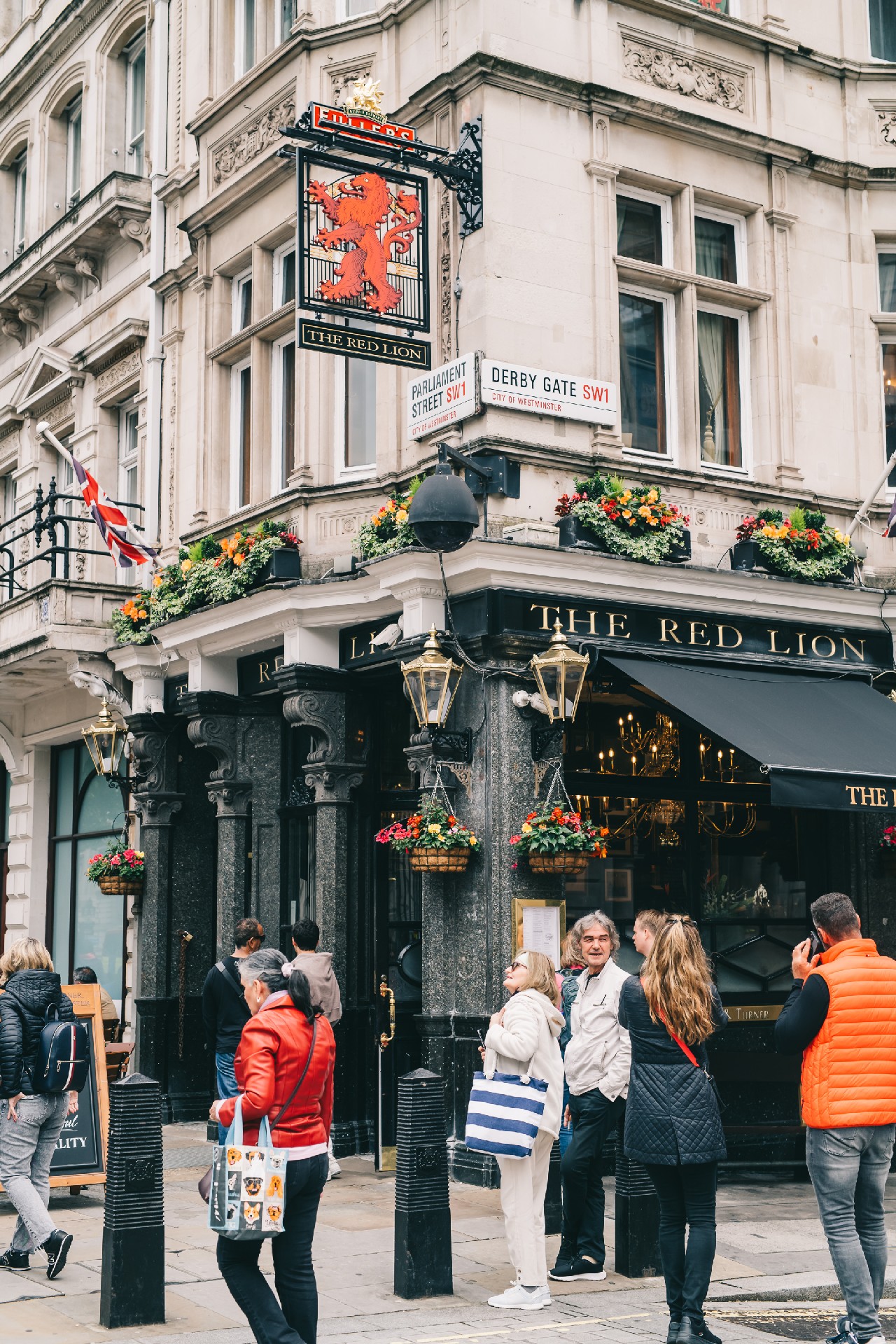 Contact The Red Lion for a warm welcome, superb drinks, and fresh food ...